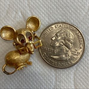 Avon | Jewelry | Vintage Avon Gold Tone Mouse Pin Moving Glasses | Poshmark